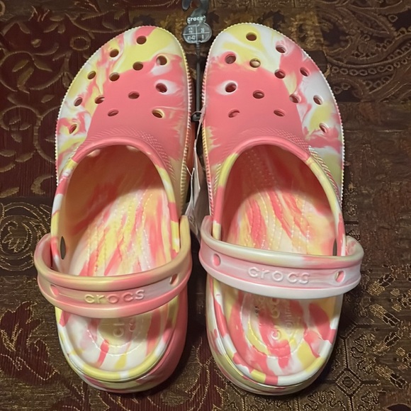 CROCS | Shoes | Crocs Pink Lemonade Swirl Due Platform | Poshmark